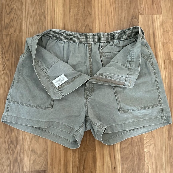 Hook & Tackle | Shorts | Mens Hook Tackle Original Beer Can Island ...